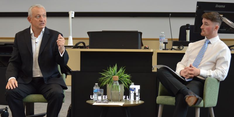 JP Morgan Executive Director delivers guest lecture to students | Leeds ...