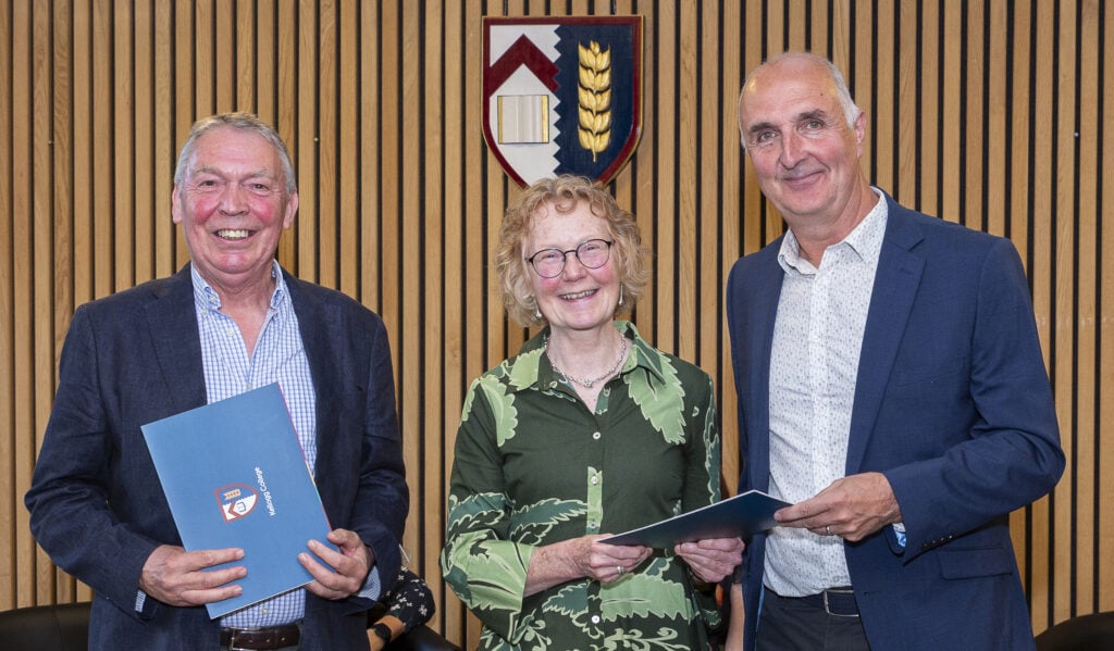 Professor Andrew Robinson awarded inaugural Nigel Mason Award for ...